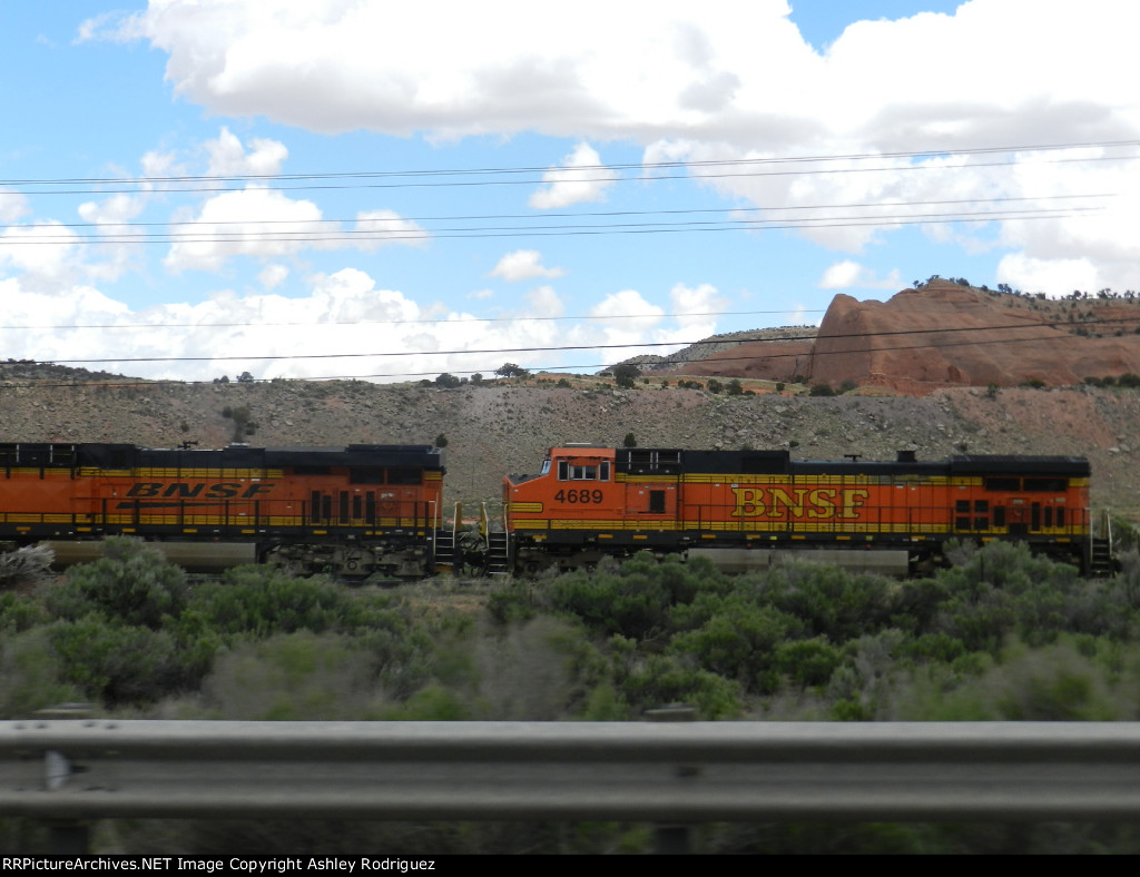 BNSF 4689